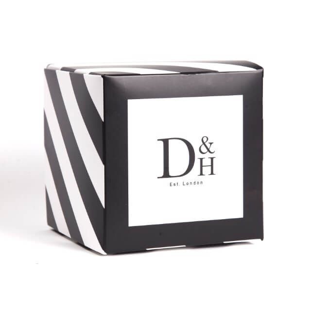 "3 Sock" D&H Classic Black & White Cube Gift Box | Loxta Hardware